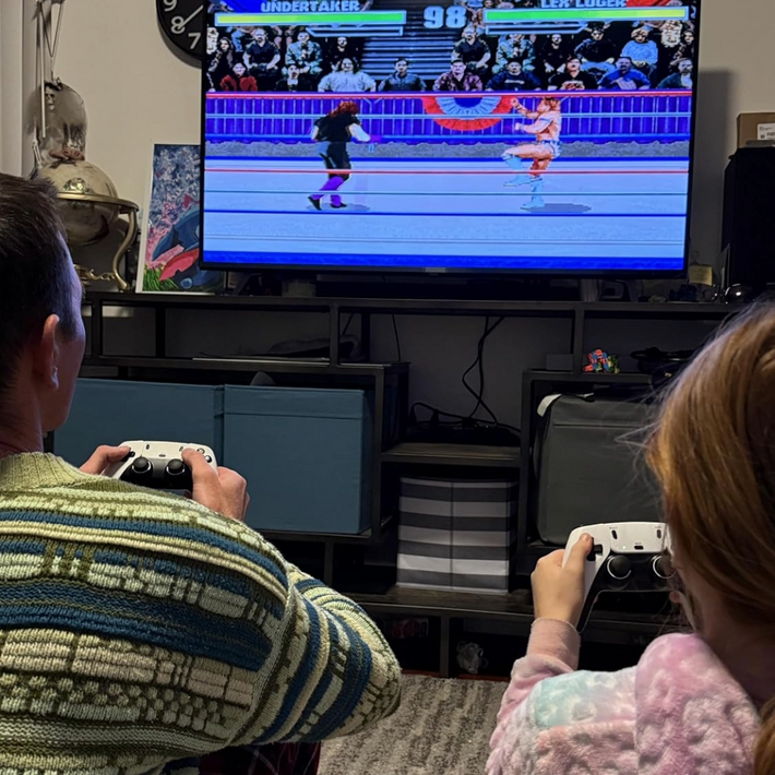 Studiohauss™ - WIRELESS CONSOLE LICENSED GAMES + 2 FREE CONTROLLERS ...